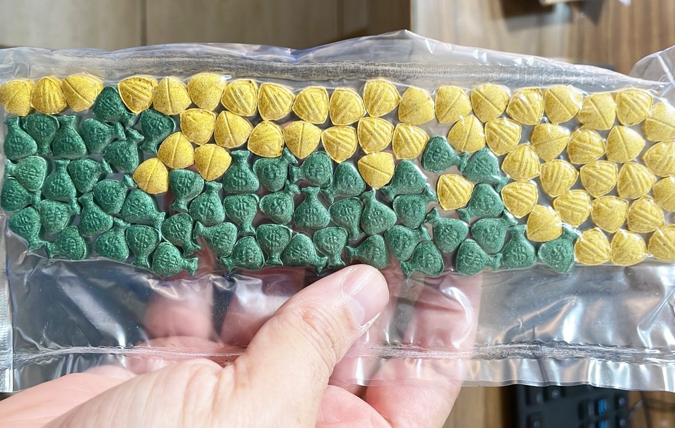 Moça de 19 anos flagrada com 100 comprimidos de ecstasy em SAP | NPDiário